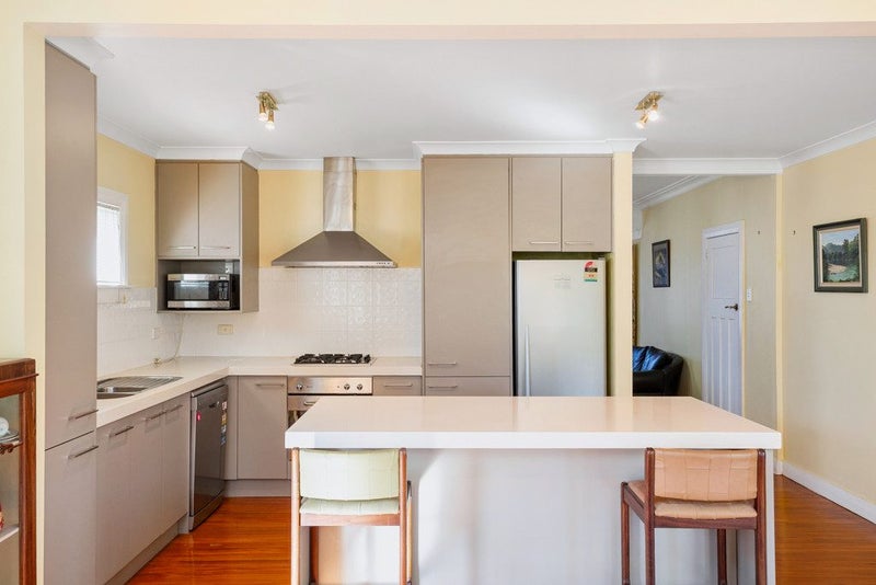 Property Valuation for 206 Mount Albert Road, Sandringham, Auckland ...