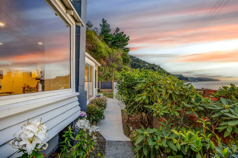Property Valuation for 409 Marine Drive, Mahina Bay, Lower Hutt | Trade ...
