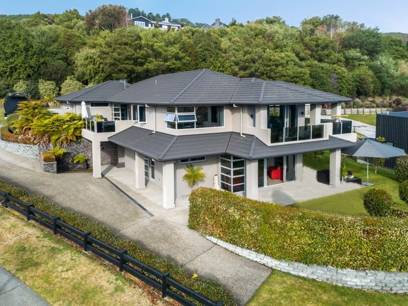 Property Valuation for 1 Locheagles Rise, Kinloch, Taupō | Trade Me ...