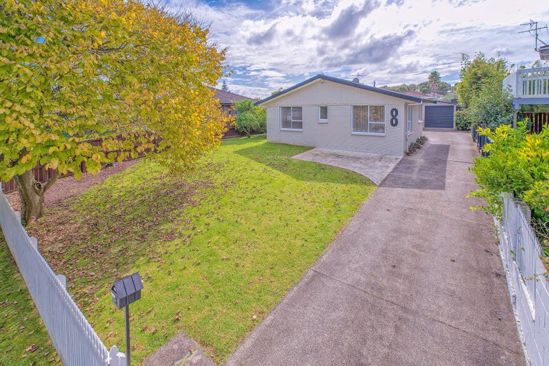 Property Valuation for 8 Waimahia Avenue, Weymouth, Auckland | Trade Me ...