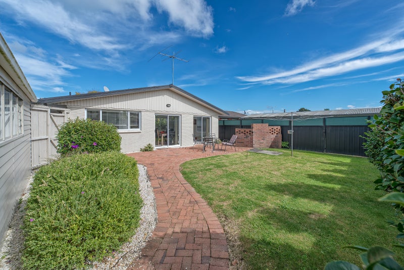 Property Valuation for 8 Waimahia Avenue, Weymouth, Auckland | Trade Me ...