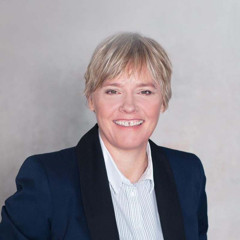 Angela Saunders | Real Estate Agent | Trade Me Property